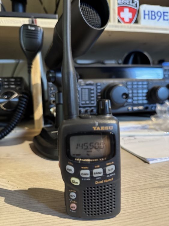 Yaesu VX-1 Handfunkgerät (Gebraucht) in Sternenberg für CHF 80 – mit Lieferung auf Ricardo kaufen