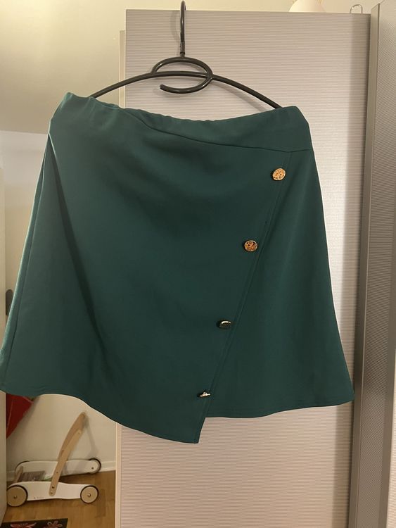 Grüner Jupe (nie getragen) (Neu (gemäss Beschreibung)) in Meilen für CHF 13 – mit Lieferung auf ...