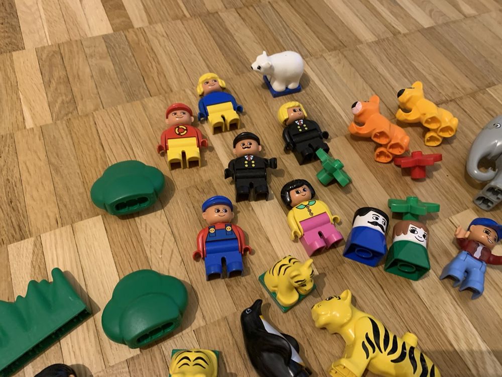 Lego Duplo diverse Figuren und Tiere (Gebraucht) in Urdorf für CHF 12 – mit Lieferung auf ...