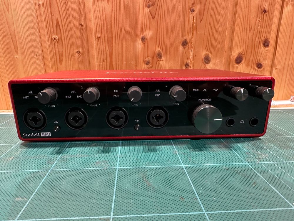 Focusrite Scarlett 18i8 Audio Interface Top Zustand (Gebraucht) in ...