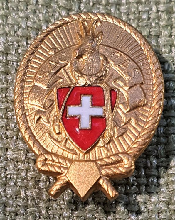 O301 - SAC CAS Schweizer Alpen Club Abzeichen (Gebraucht) in Reinach BL für CHF 15 – mit ...