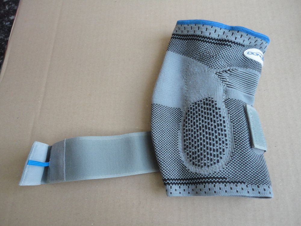Ellenbogen-Kompressionsbandage DONJOY Epi Force Gr. 3 R + L (Gebraucht) in zürich für CHF 10 ...