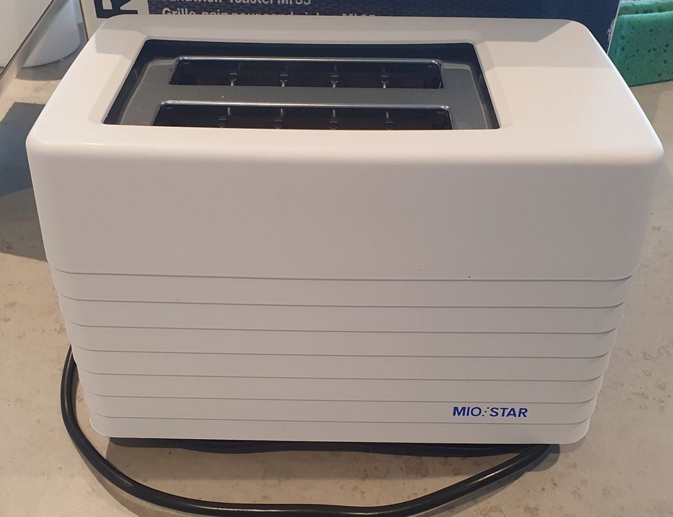 Sandwich Toaster (Gebraucht) in Bülach für CHF 11 – mit Lieferung auf ...