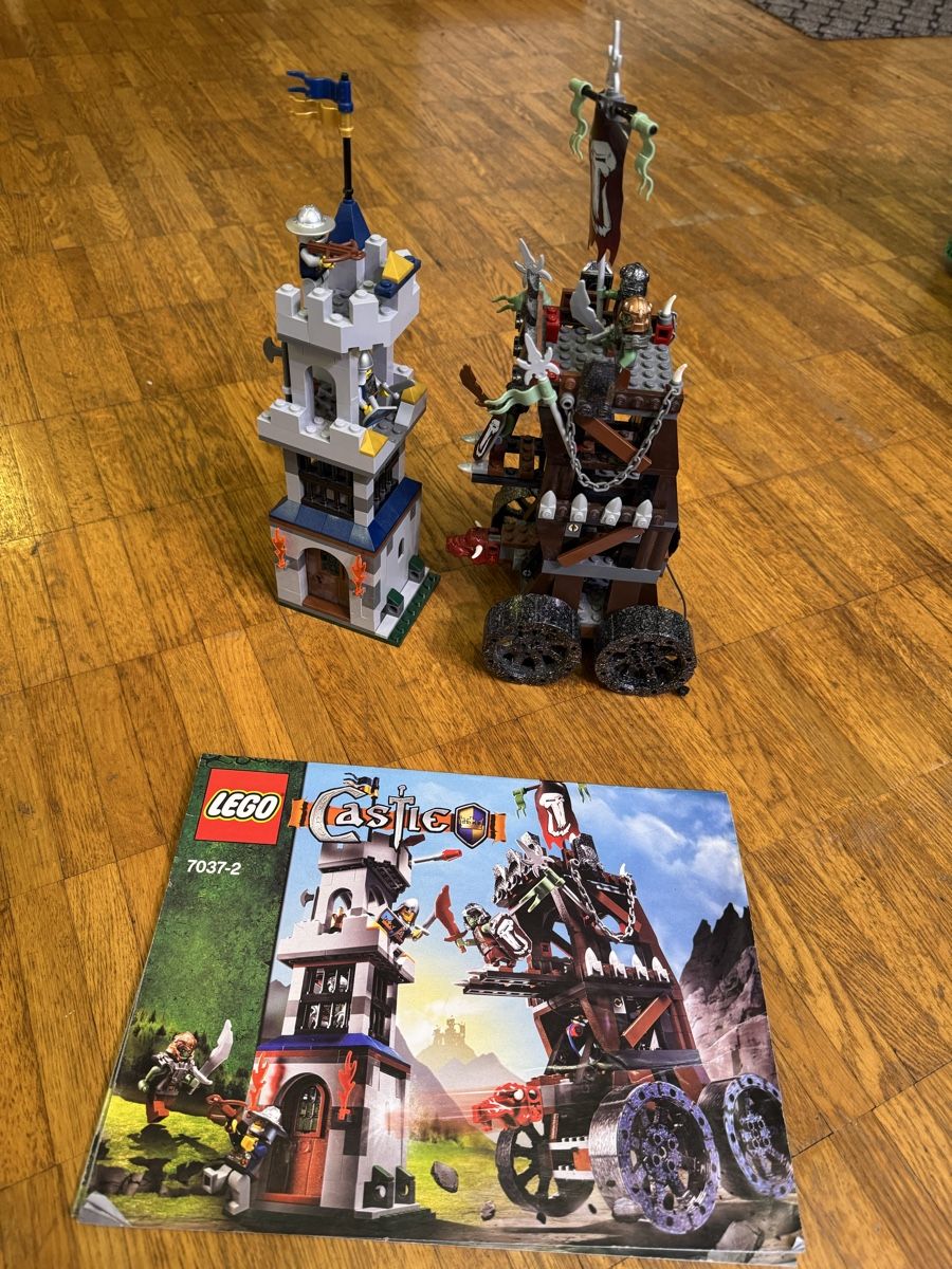 Lego Castle Belagerungsturm (Gebraucht) in Bern für CHF 80 – mit ...