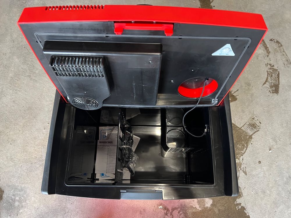 Seltene Hilti Kühl/Wärmebox (Neu und originalverpackt) in Appenzell für ...