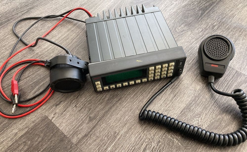 Selten ! ASCOM SE550 VHF Transceiver (Gebraucht) in Athenaz für CHF 90 ...