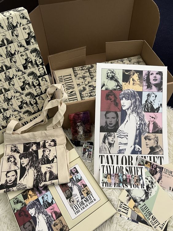 Taylor Swift VIP Package Merch (WITHOUT TICKETS) (Neu und ...