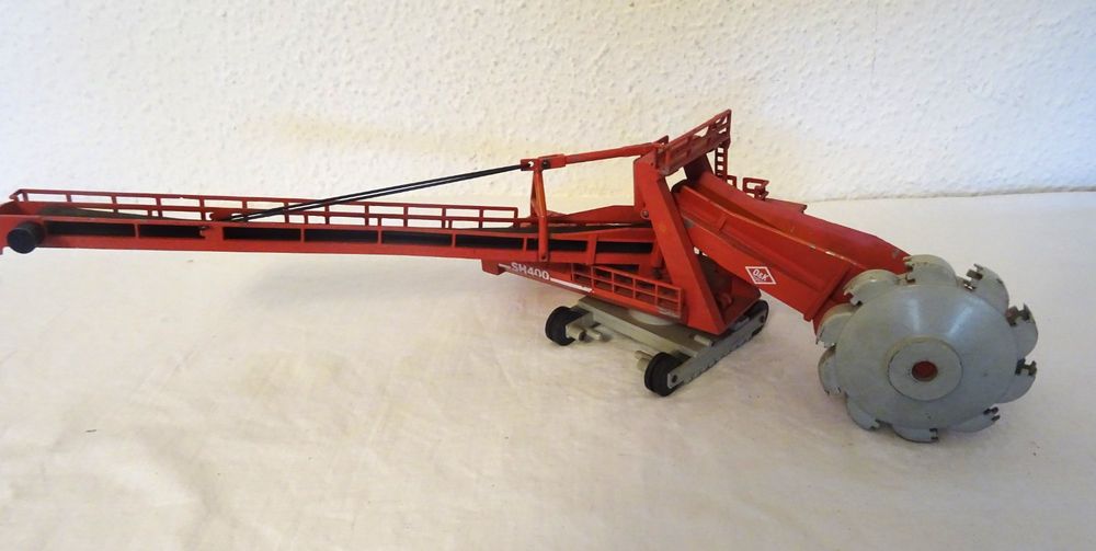 O&K Schaufelradbagger SH400 Modell Jahrgang 70er (Gebraucht) in Zürich für CHF 19 – mit ...