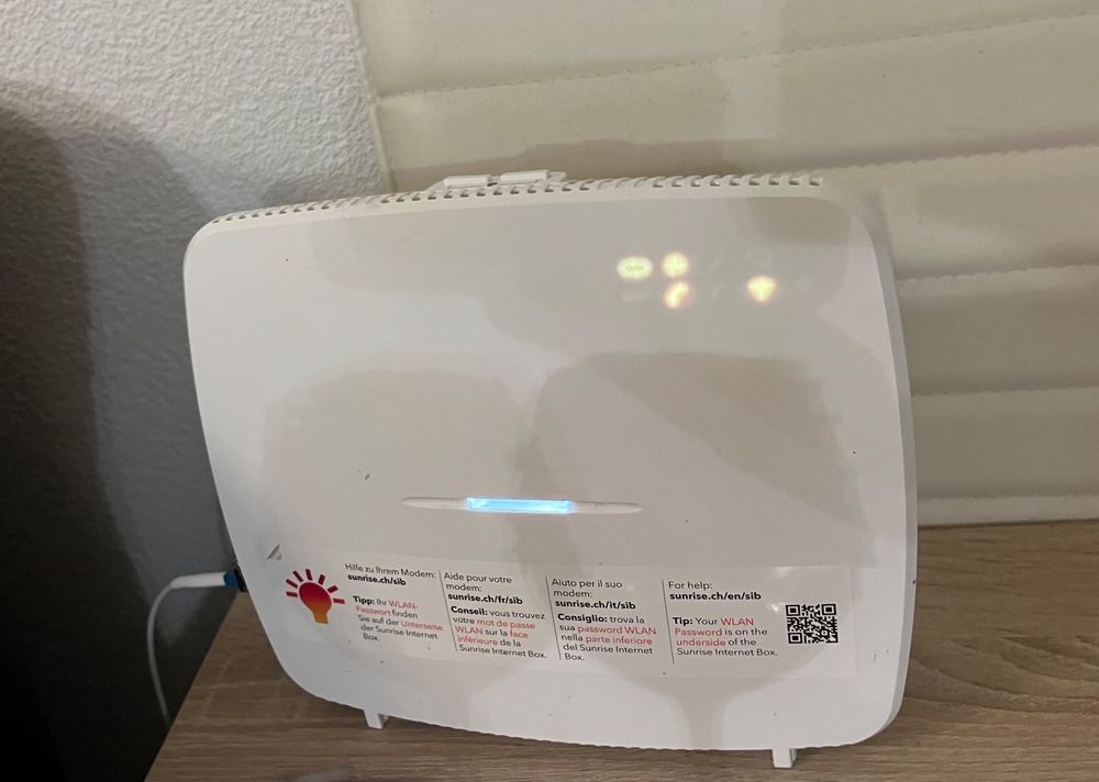 PACK Sunrise Internet Box mit Originalverpackung und Zubehör (Gebraucht ...