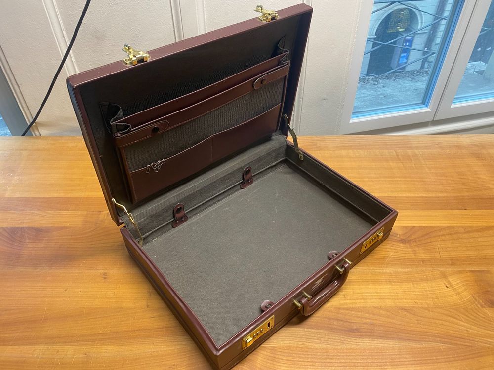 Alter Akten-Koffer ///B859 (Gebraucht) in Bern für CHF 20 – mit ...