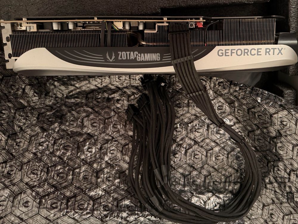 Zotac GeForce RTX 4090 Trinity OC (Gebraucht) in Umiken für CHF 1640 ...