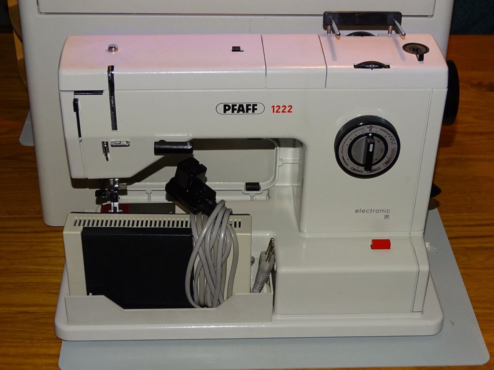 Pfaff 1222 Nähmaschine electronic, sehr guter Zustand (Gebraucht) in ...