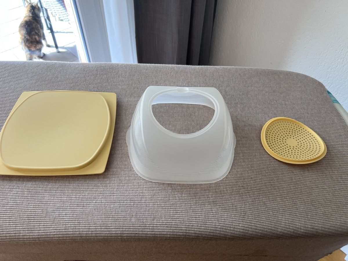 Tupperware Käseglocke Cheese Smart (Gebraucht) in Wimmis für CHF 19 ...