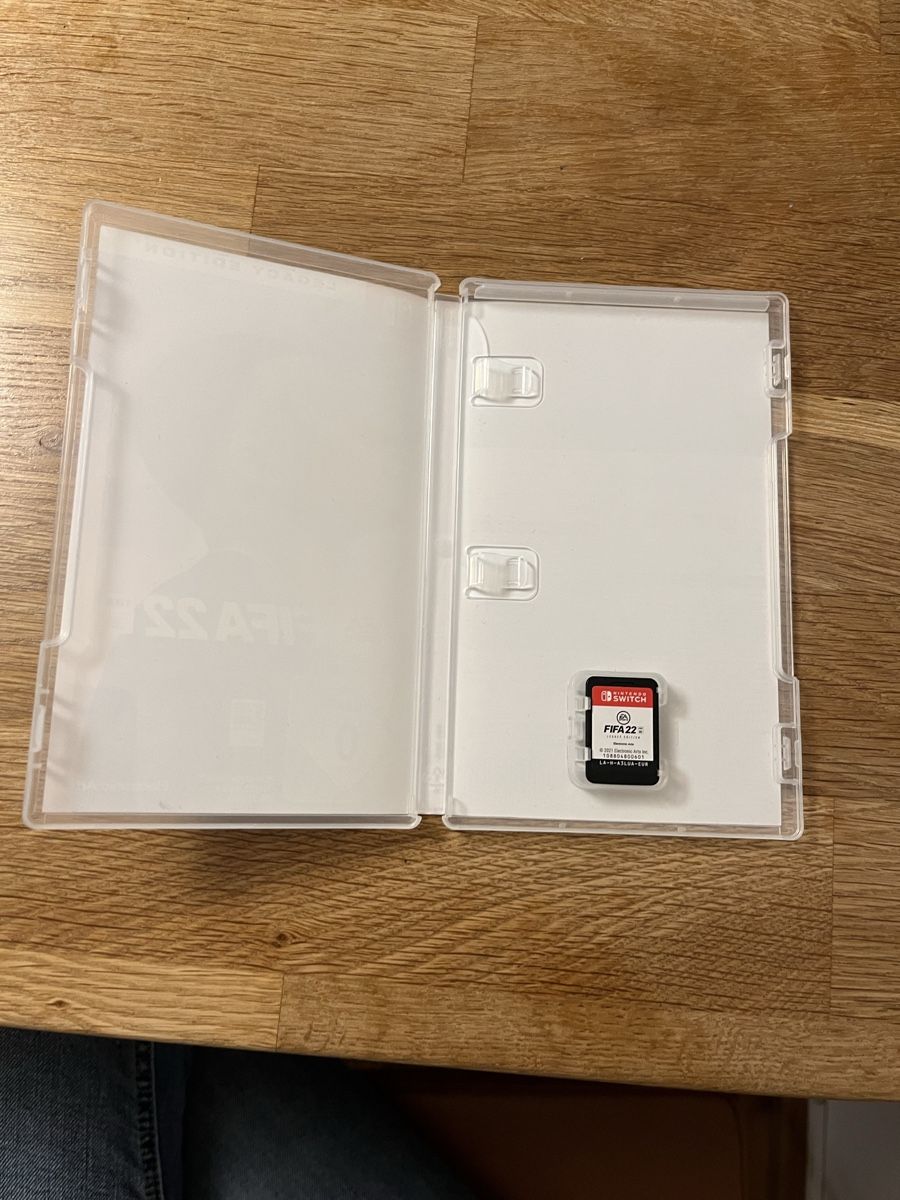FIFA 22 Legacy Edition, Nintendo Switch Spiel gem. Fotos (Gebraucht) in ...