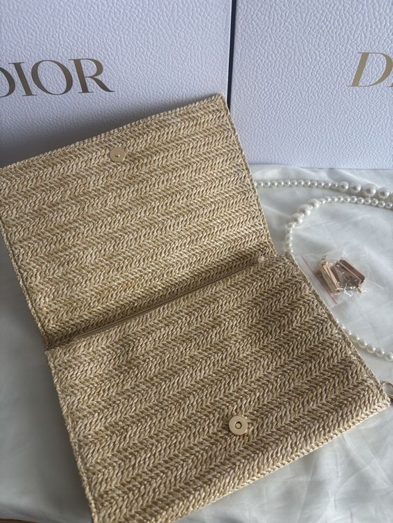 GWP Dior Stroh-Clutch mit Perlenkette Feb 23 (Neu und originalverpackt ...