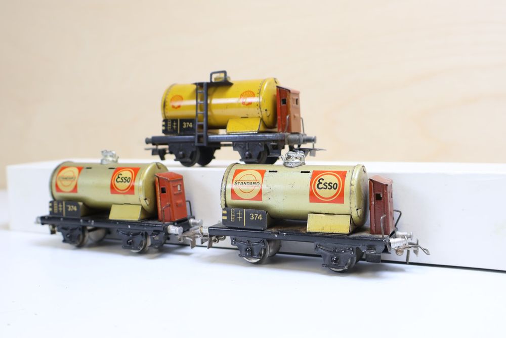 Märklin 3 x Tankwagen/Kesselwagen 374 - aus 1935 (Gebraucht) in ...