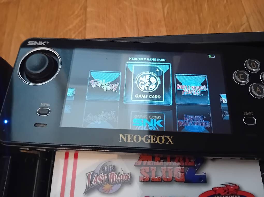 Neo geo gold x + sticks + méga pack (D'occasion) à Palézieux-Village ...