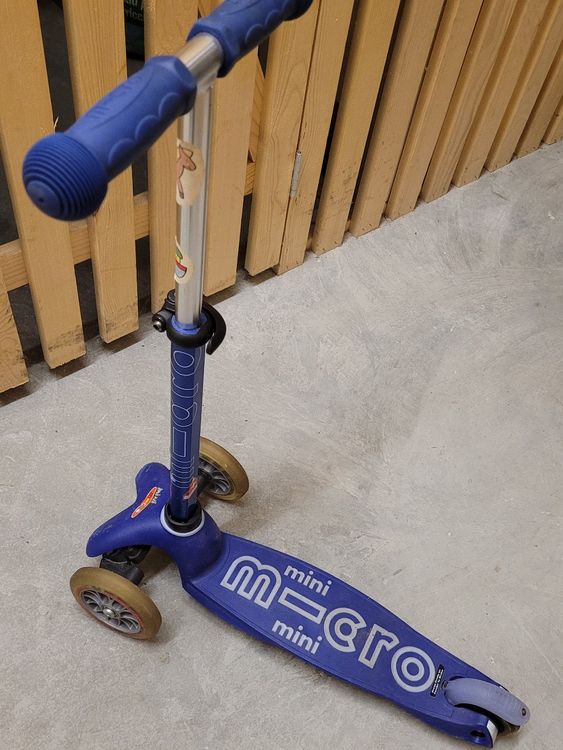 Trottinette Micro Mini bleue pour enfant (D'occasion) à pour CHF 20 – retrait uniquement ...