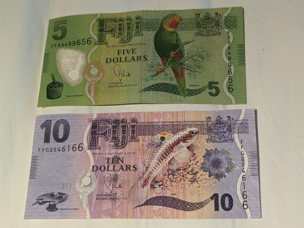 FIJI bank notes (Gebraucht) in Porrentruy für CHF 6 – mit Lieferung auf ...