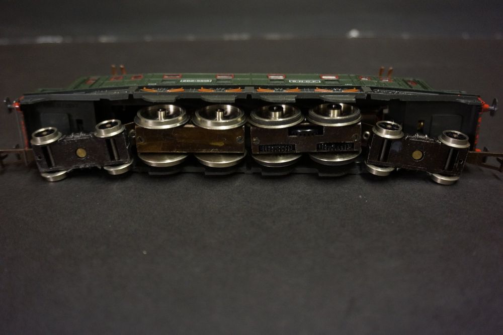 Jouef H0 DC E-Lok der SNCF 2D2 analog Typ 5516 grün No.8481 | Acheter ...