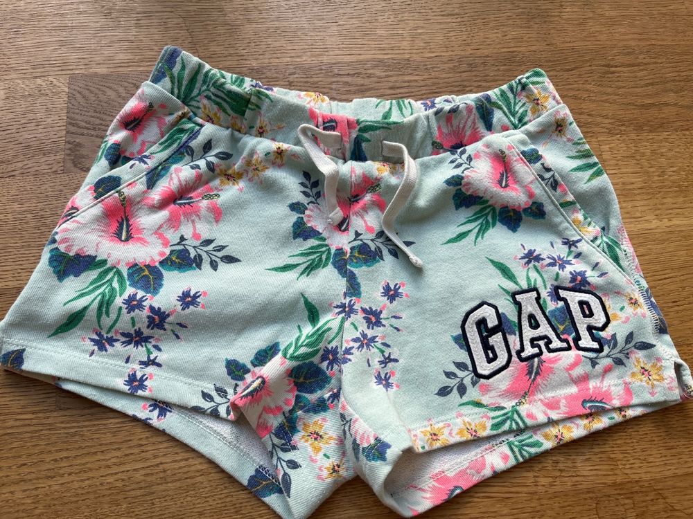 Shorts GAP Gr. 8 Jahre (130 cm) (Gebraucht) in Baden für CHF 5 – mit Lieferung auf Ricardo kaufen
