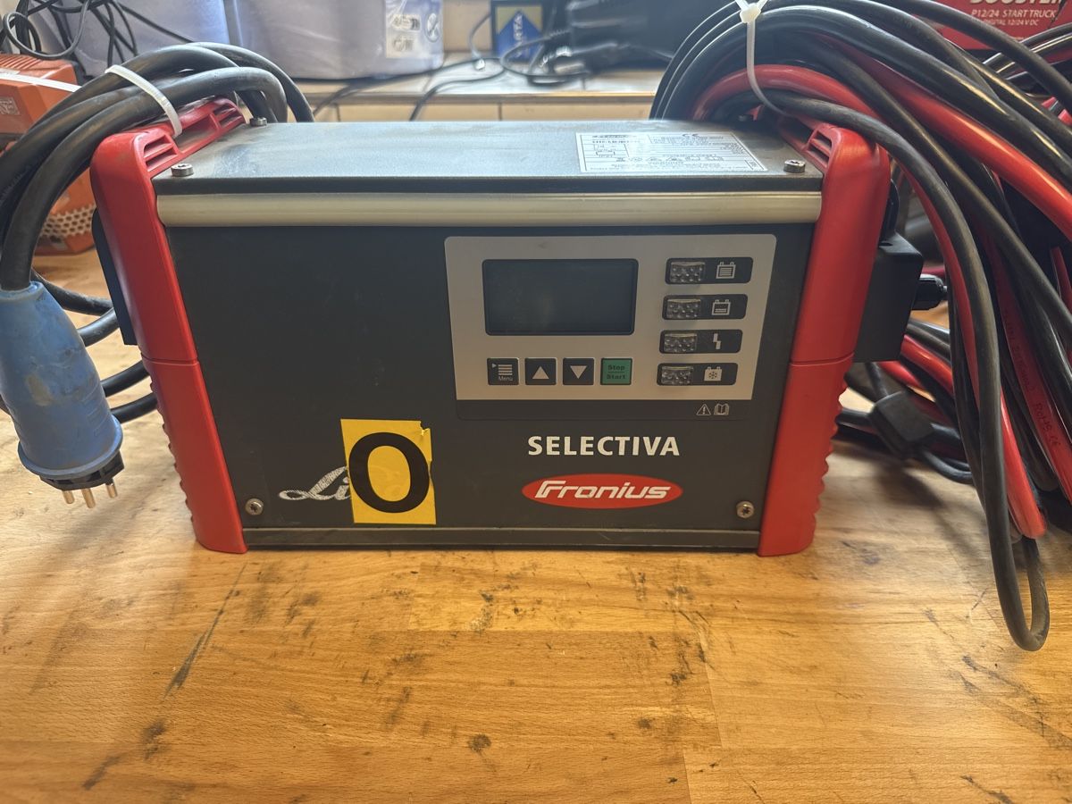 Fronius Linde Ladegerät Stapler 24V (Gebraucht) in Ebnat-Kappel für CHF 500 – nur Abholung auf ...