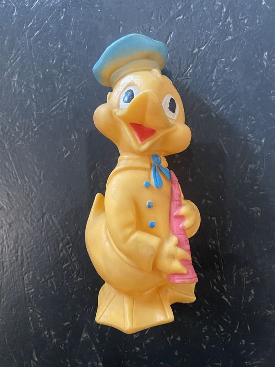 Disney Figur alt, Donald Duck (Gebraucht) in Rombach für CHF 68 – mit ...
