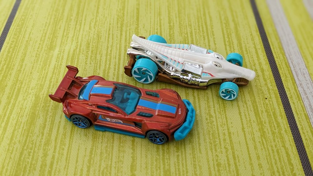 Hot Wheels Track Ripper FJV42 & Croc Rod R1183 (Gebraucht) in Staufen ...