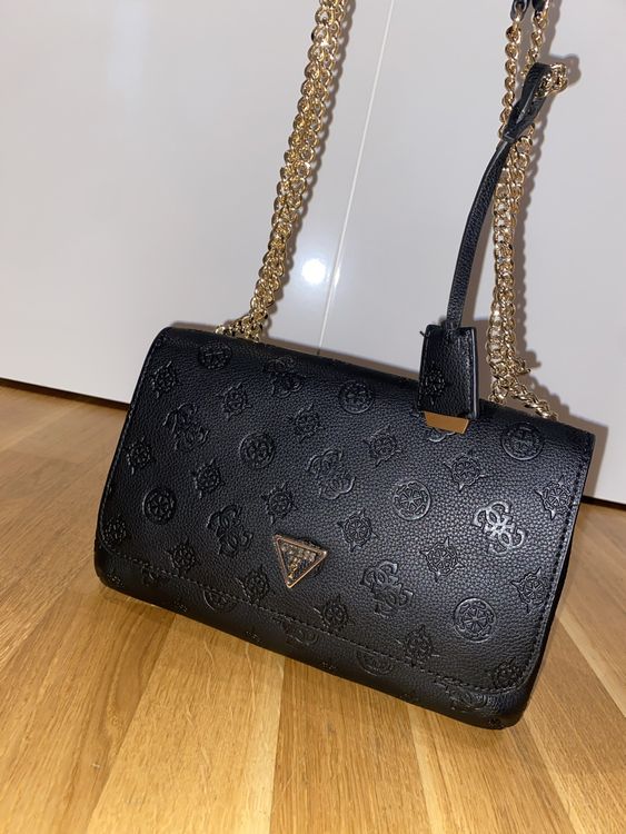 Guess, Helaina Convertible Xbody Flap Umhängetasche (Gebraucht) in ...