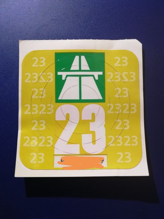Autobahnvignette 2023 (Neu und originalverpackt) in Plaffeien für CHF 23 – mit Lieferung auf ...