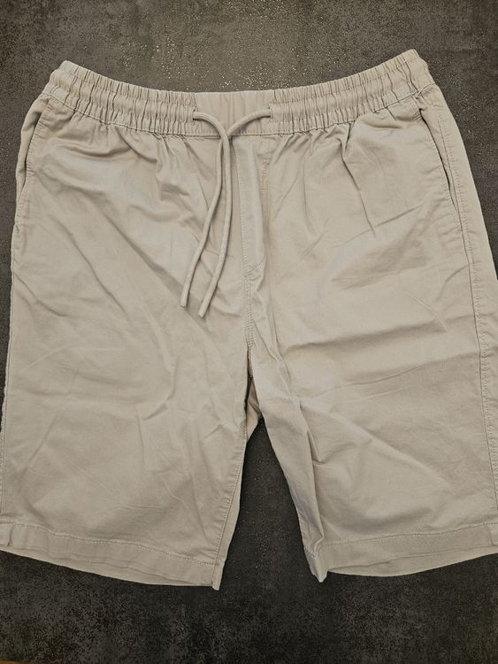 Short c&a (D'occasion) à Genève pour CHF 2 – avec livraison | Acheter ...