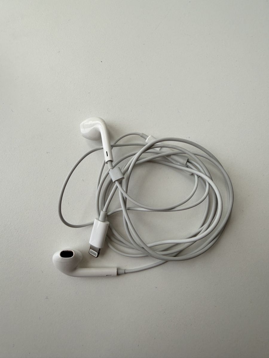 ORIGINAL Apple Kopfhörer mit Kable USB Lightning 🙏🏼 (Gebraucht) in ...