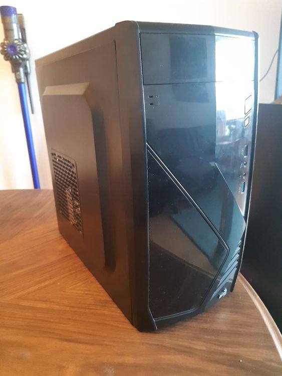 AeoroCool CS-102 PC Gehäuse | Kaufen auf Ricardo