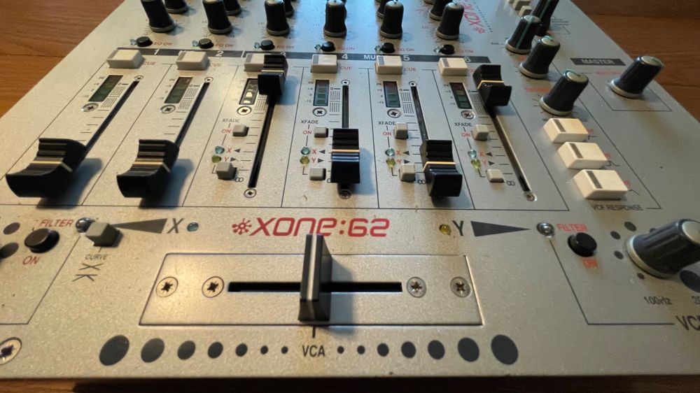 Dj Mixer Xone 62 - Allen & Heath (Gebraucht) in Zürich für CHF 500 ...