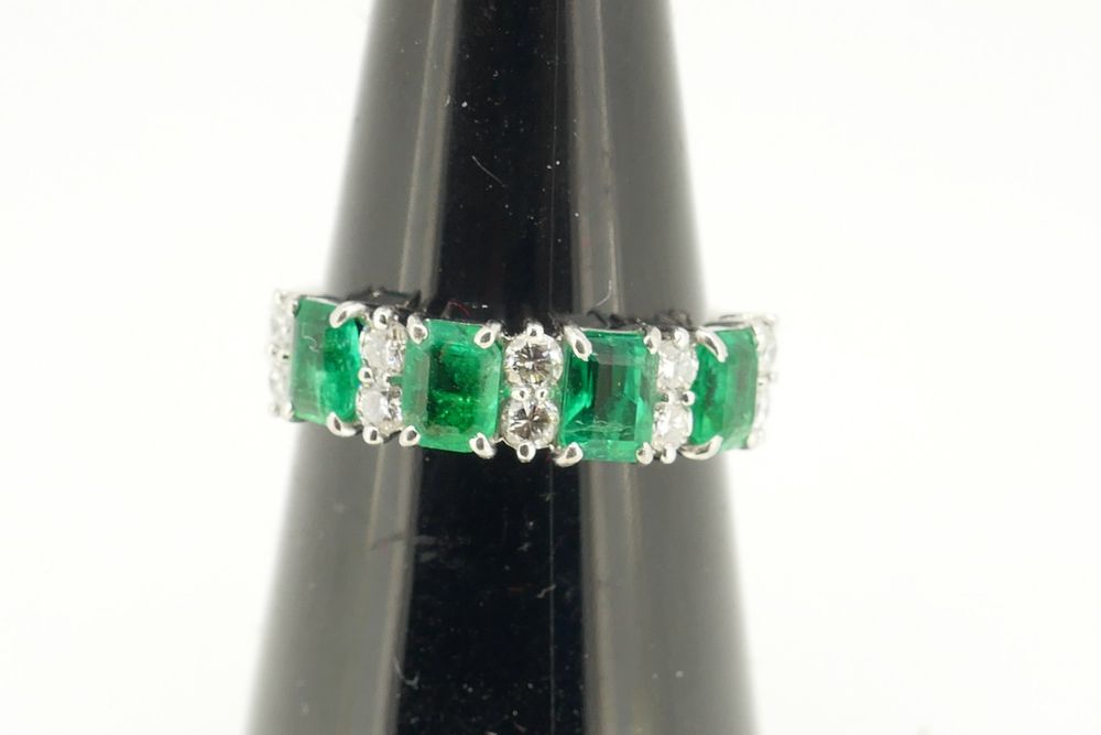 Ring Pt 950 4,9 gr. mit 4 Smaragden 10 Brillanten 53 Ringgr (Gebraucht) in Schaffhausen für CHF ...