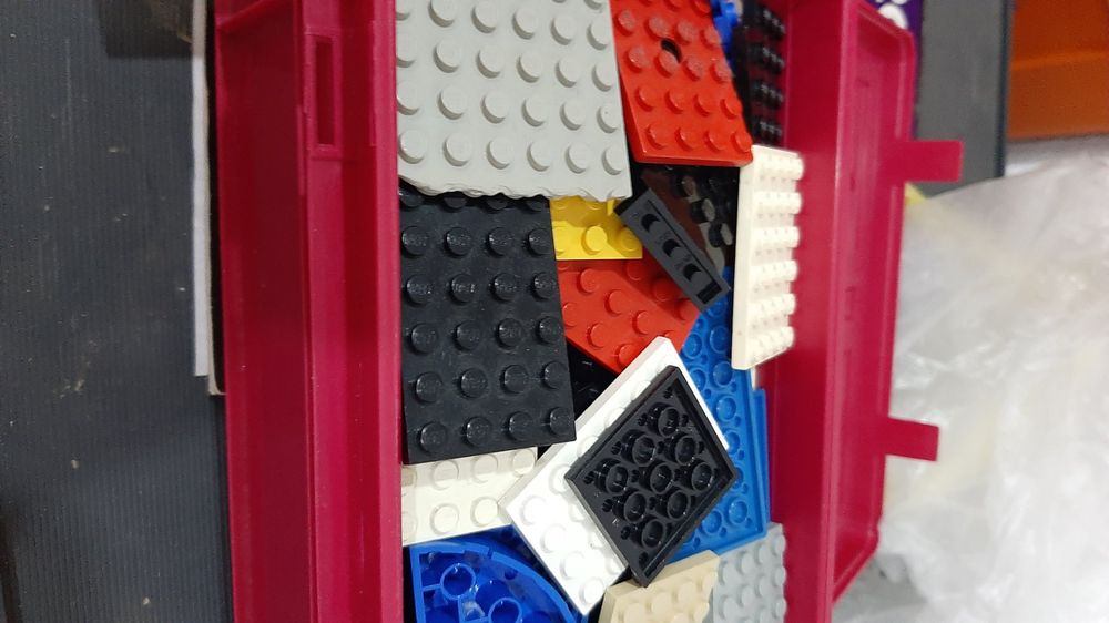 Diverse Legos in Rollcontainer (Gebraucht) in Kriens für CHF 150 – nur ...