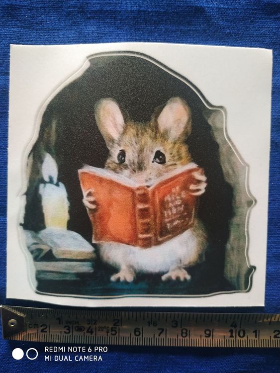 Mauseloch Wandtattoo Leiste lesende Maus 10x10cm Wandsticker (Neu und ...