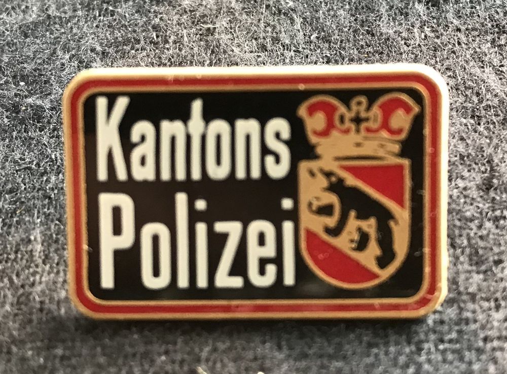 PIN KANTONSPOLIZEI BERN (Gebraucht) in Ostermundigen für CHF 2.2 – mit Lieferung auf Ricardo kaufen