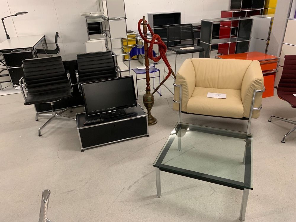 Cassina LC 10 Corbusier lief Gratis (Gebraucht) in Thun für CHF 690 ...