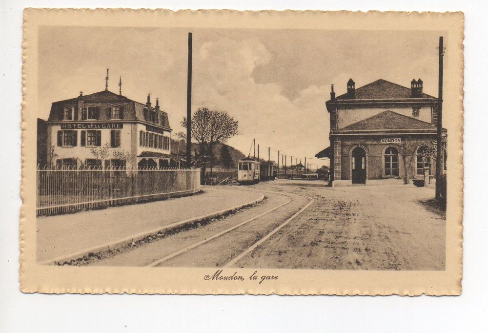 MOUDON La Gare et Hotel de la Gare Train (Neuf (Voir description)) à ...