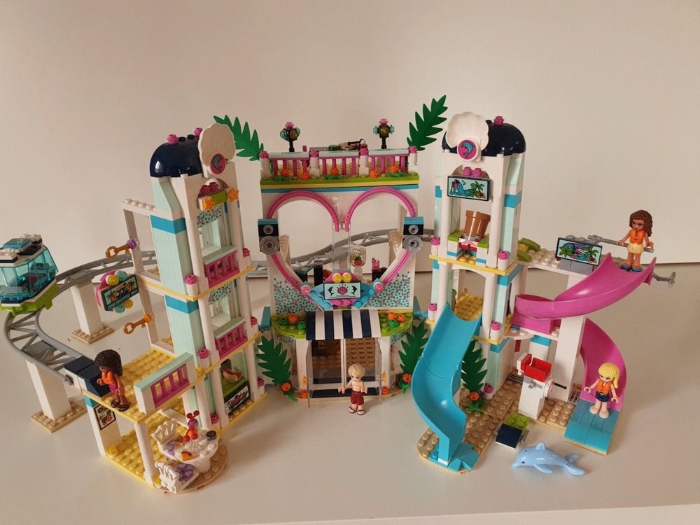 LEGO Friends: Heartlake City Resort (41347)