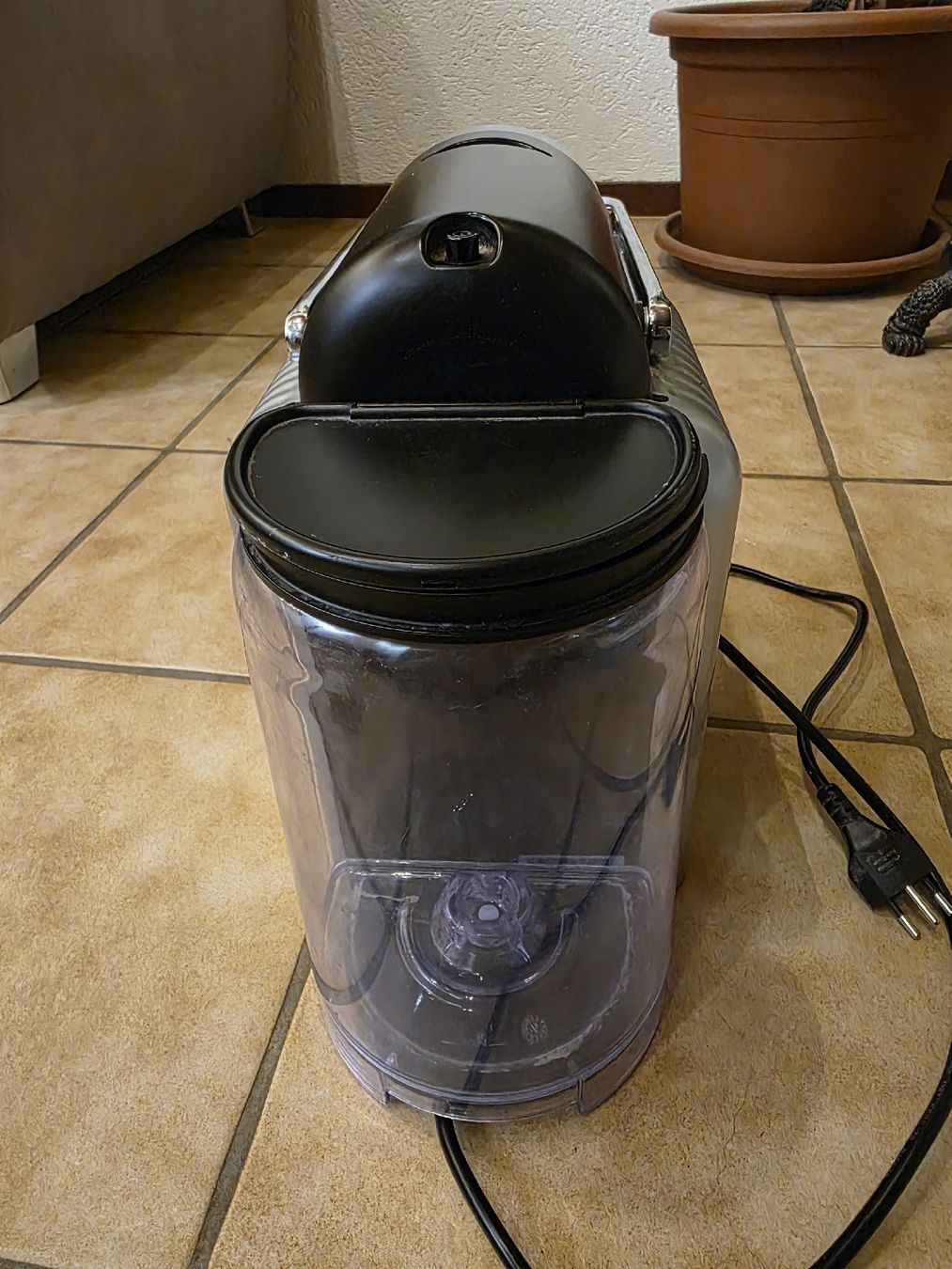 Nespresso Zenius ZN100 Pro (Gebraucht) in Courroux für CHF 59 – mit ...
