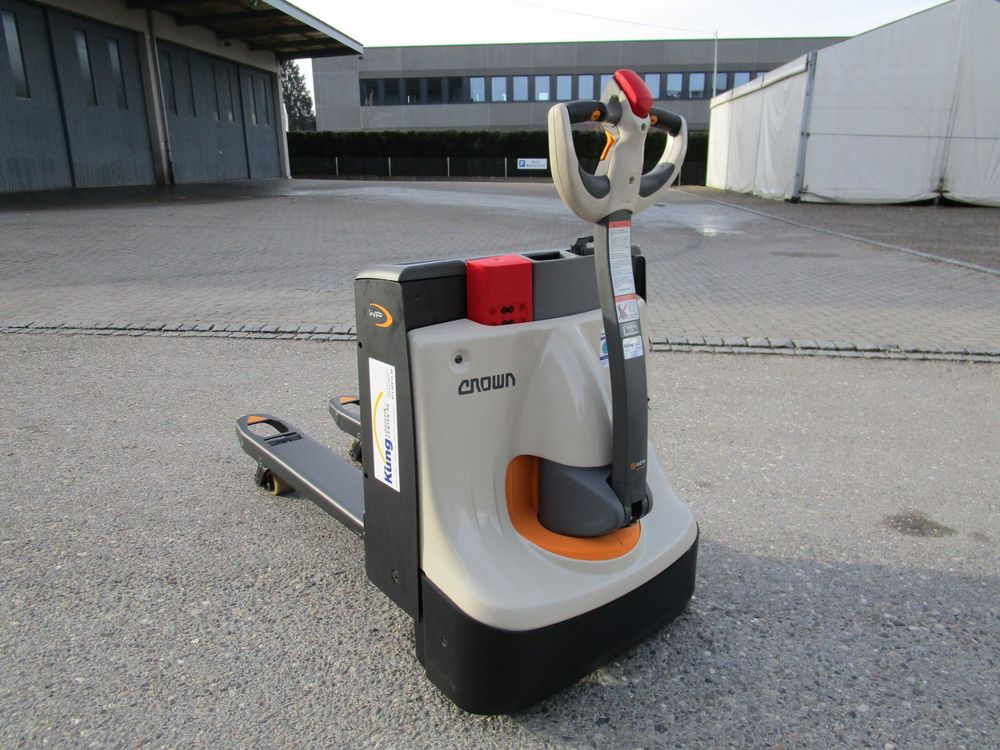 Stapler Niederhubwagen 1600 KG Elektro Crown WP 3210 Neu (Neu (gemäss ...
