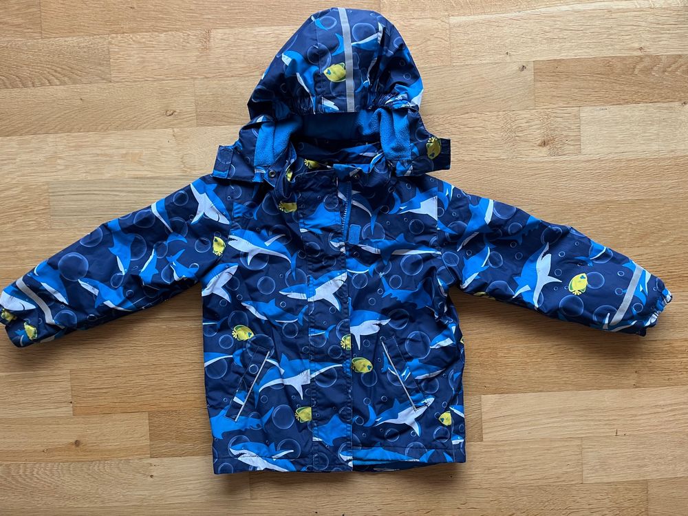 Regenjacke mit Hai Muster, Grösse 110/116 (Gebraucht) in Baden für CHF ...
