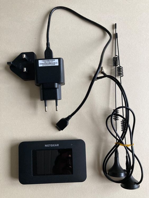 Netgear 790 mobile Hotspot / Modem / Router 4G LTE (Gebraucht) in ...