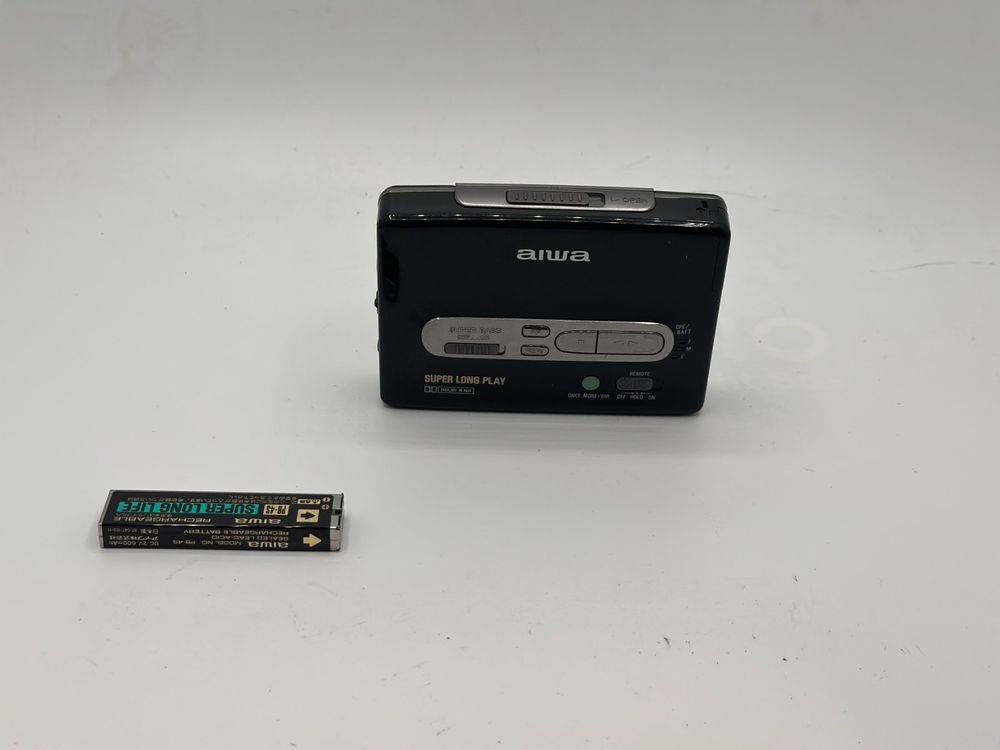 Aiwa Walkman Baladeur Cassette player no sony - WORKING ??? (Défectueux ...