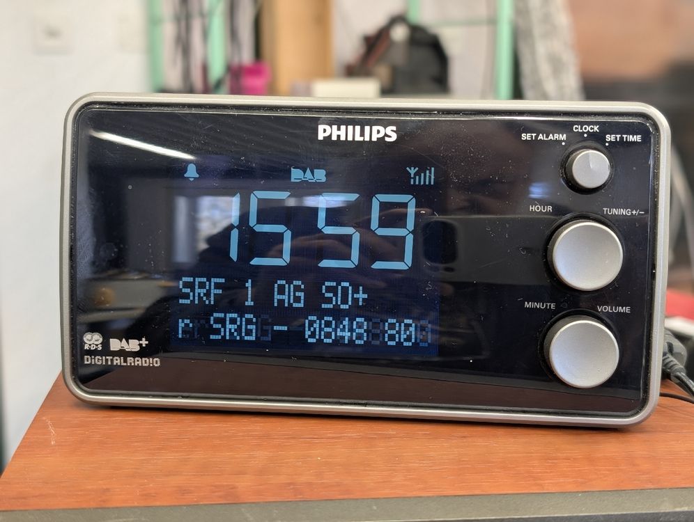 Philips Radiowecker DAB+ AJB3552/12 (Gebraucht) in Breitenbach für CHF ...