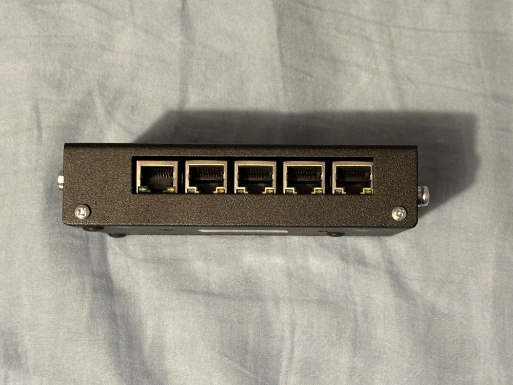 Mikrotik RB450G Ethernet Router (5 Gigabit Ports) (Gebraucht) in Zürich ...