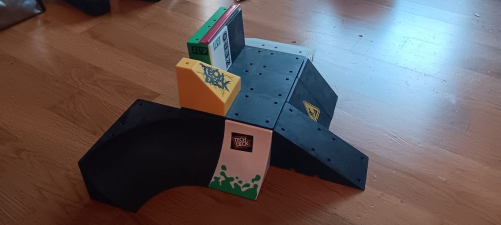 Fingerboard Set Tech Deck (Gebraucht) in Wislikofen für CHF 18 – mit ...