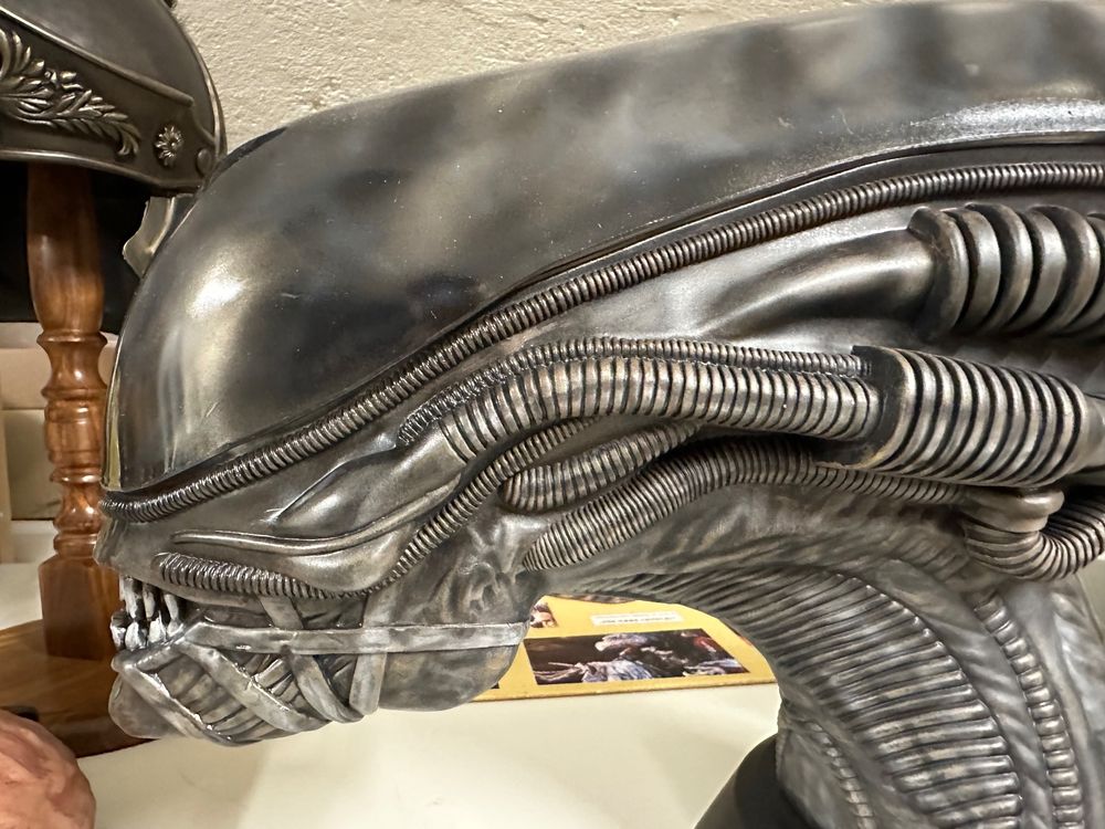 1:2 Giger Alien Büste DVD Box NOT Sideshow Hot Toys (Gebraucht) in ...
